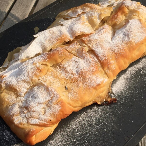 Apple Strudel - Meat Smoke Fire